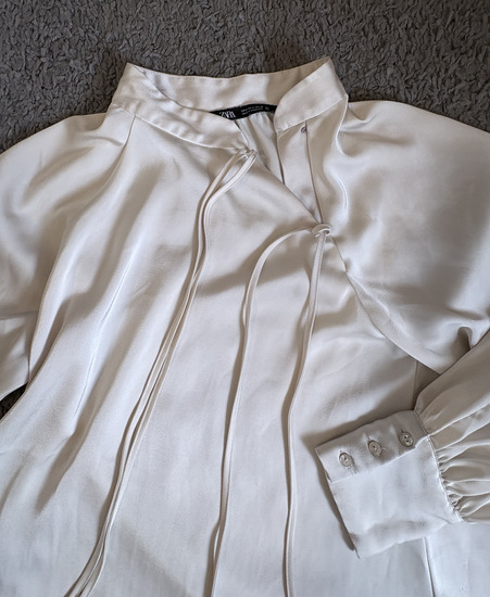 Zara kosulja S/M prelepa elegantna