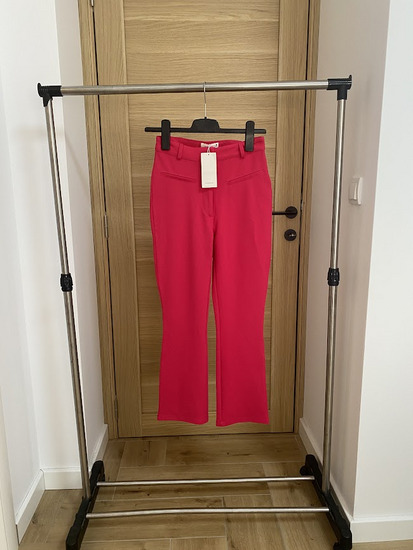 RESERVED pink pantalone-NOVO SA ETIKETOM%750