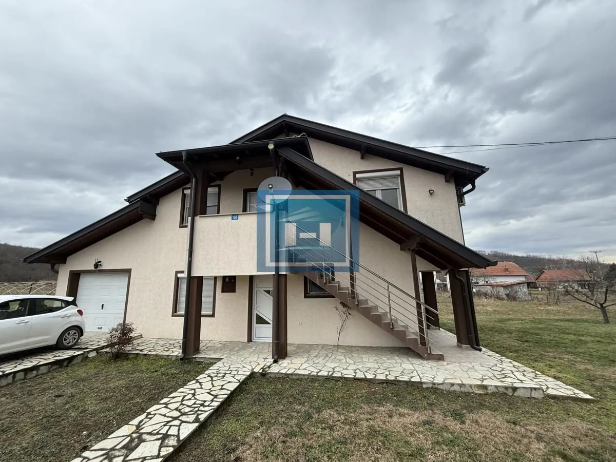 Prodaja, kuća, 214m², Glavinci, Jagodina