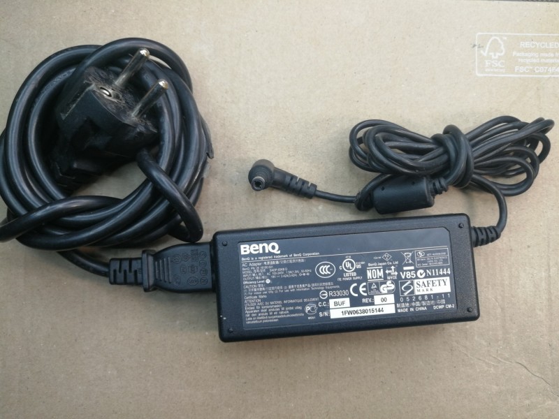 Adapter Benq SADP-65KB D 19V --- 3,42A 65W