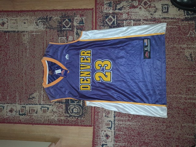 Dres Nurkic Denver novo