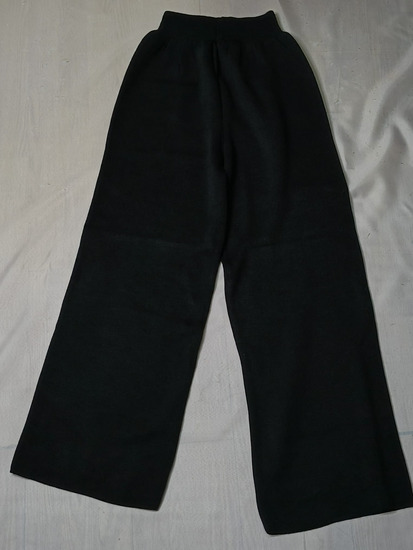 Crne dublje pantalone M