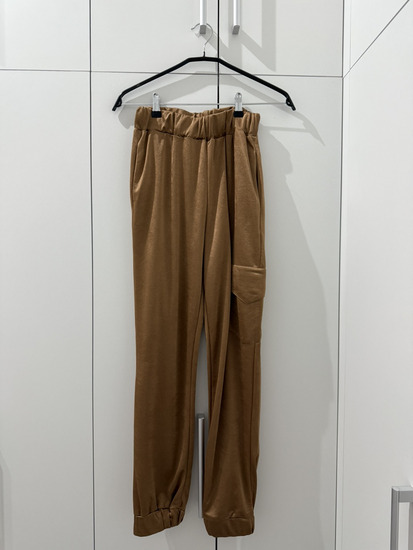 Zara pantalone