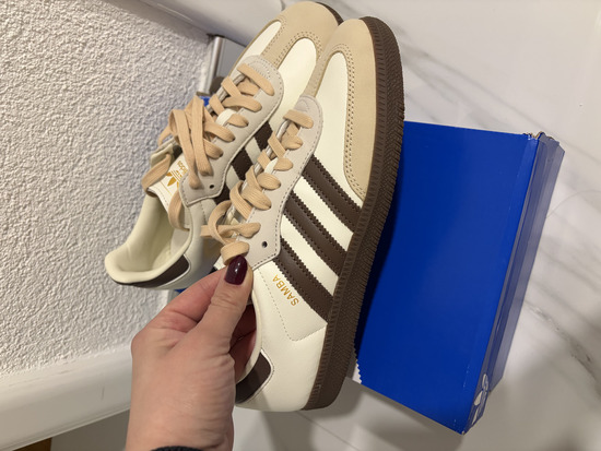 Adidas Samba