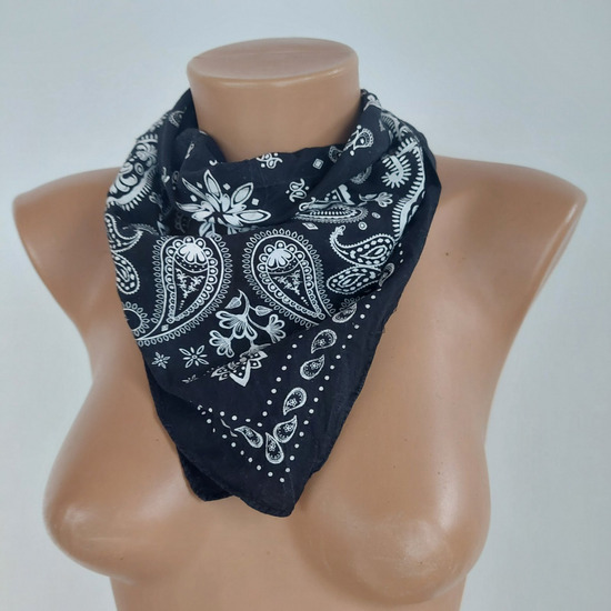 pamucna crno bela bandana