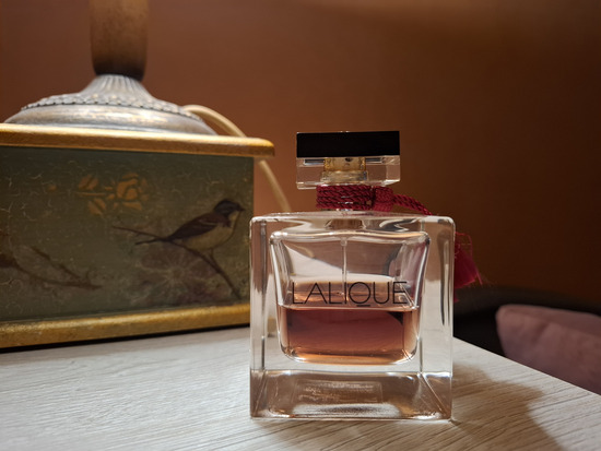 LE PARFUM Lalique parfem