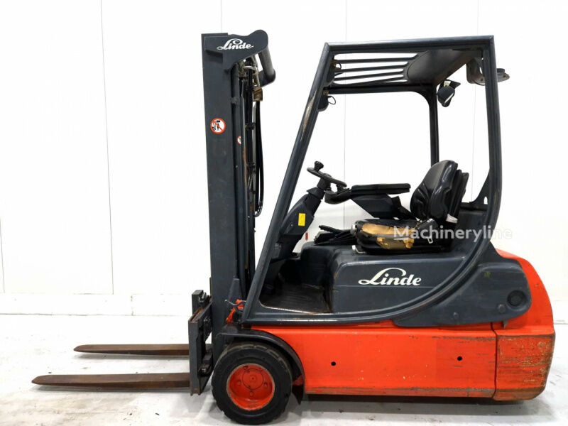 Linde E18C-02 viljuškar na tri točka