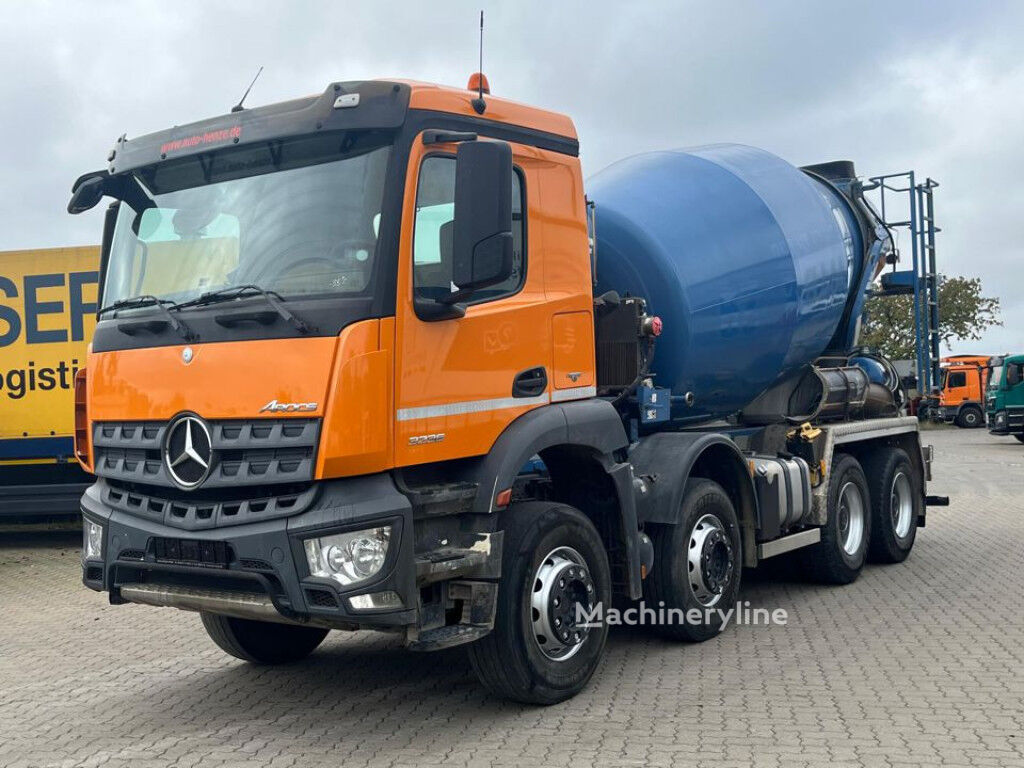 Stetter AM 9/8 FHCLL na šasiji Mercedes-Benz Arocs 3236 kamion s mešalicom za beton