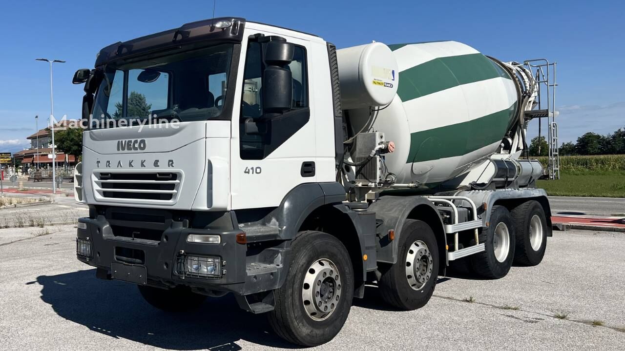 IVECO Trakker 410 kamion s mešalicom za beton