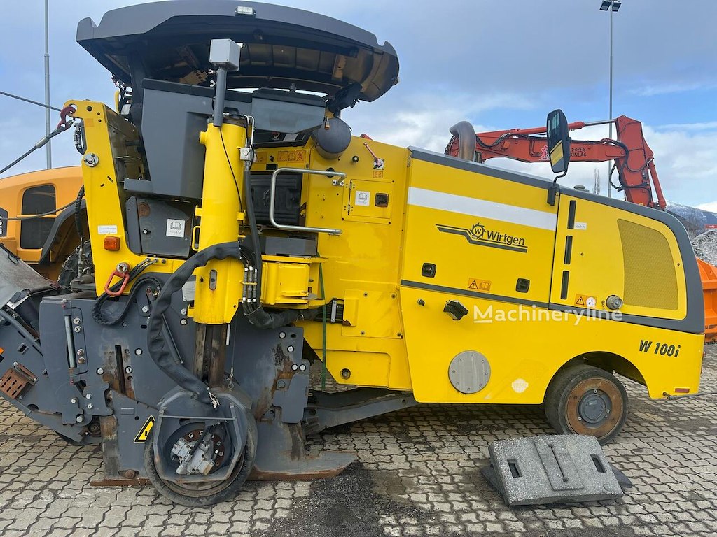 Wirtgen W100 i glodalica za asfalt