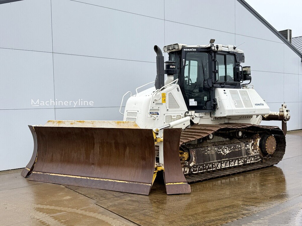 Komatsu D61PXi-24 GPS + Ripper / foldable blade buldožer