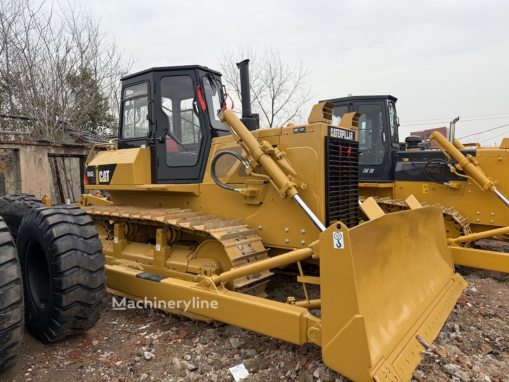 Caterpillar D6G buldožer