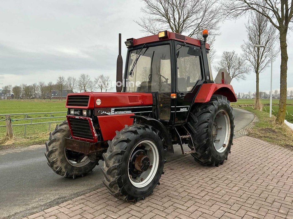 Prodaje se International Case 845xl traktor točkaš na aukciji