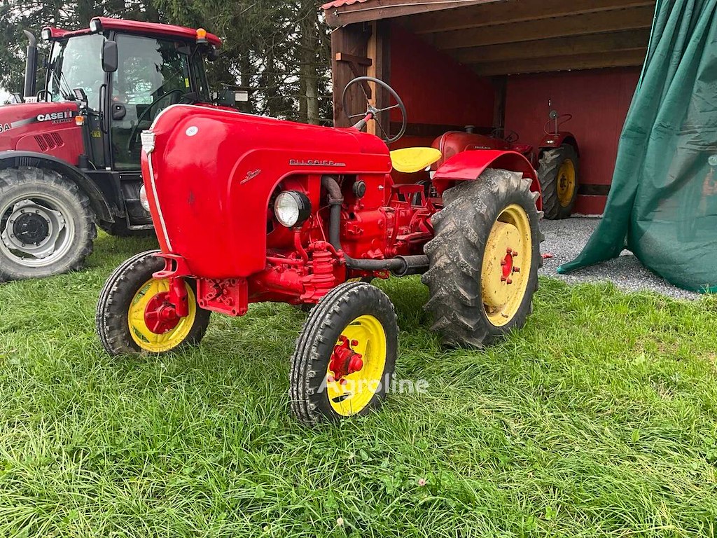 Prodaje se Porsche A122 traktor točkaš na aukciji