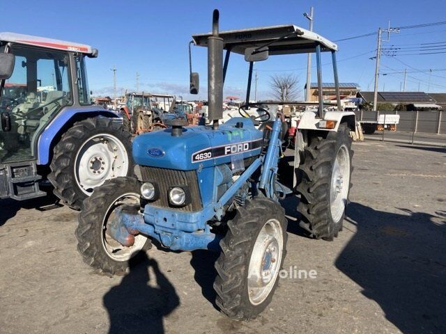 New Holland TRACTOR(NEW HOLLAND) traktor točkaš