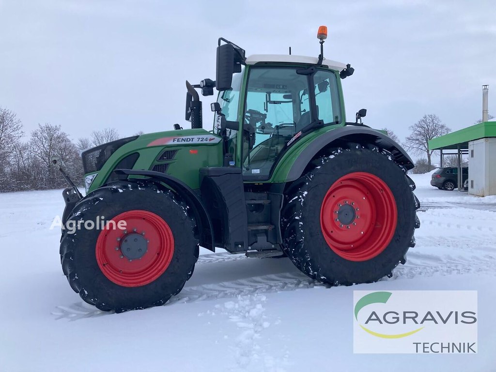 Fendt 724 Vario S4 traktor točkaš