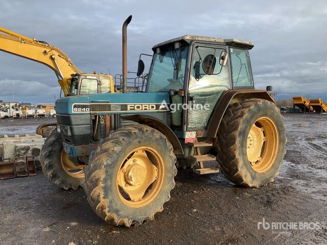 Prodaje se Ford 8240 traktor točkaš na aukciji