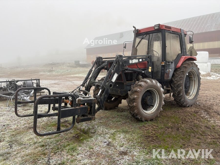 Prodaje se Case IH 685XL traktor točkaš na aukciji