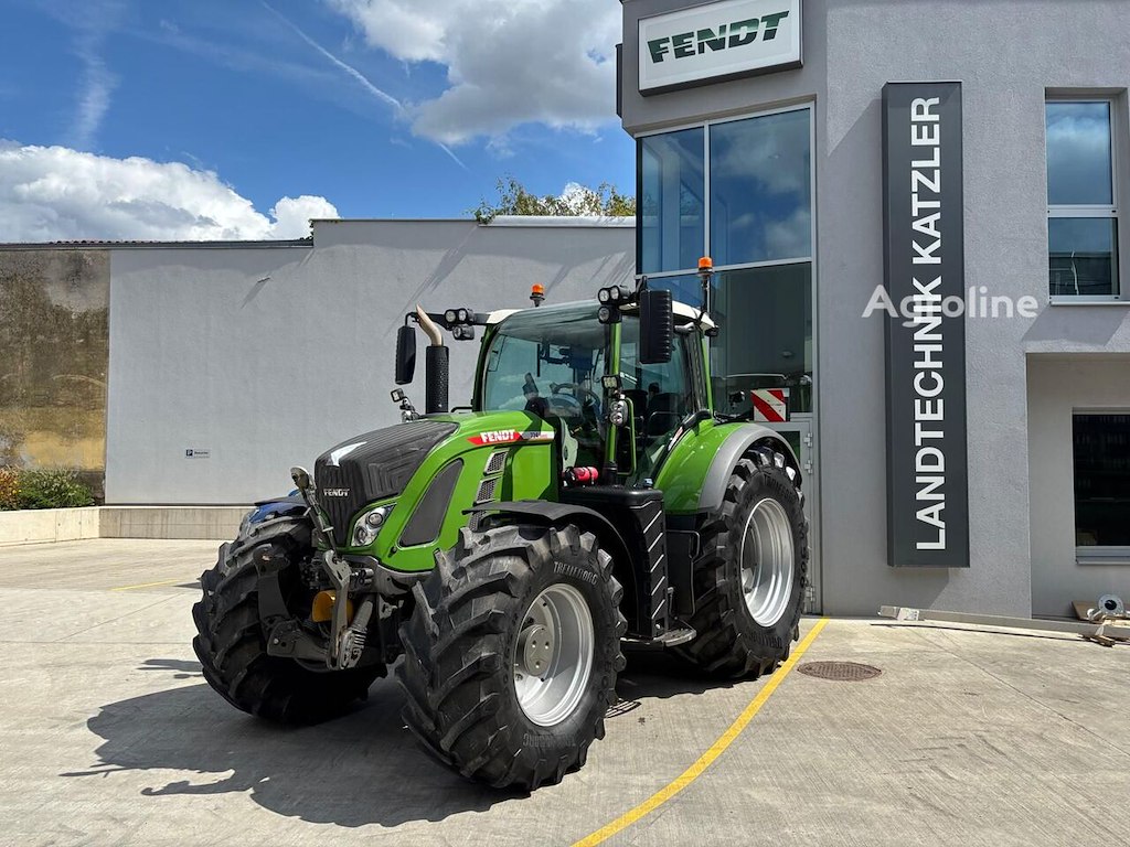 Fendt 724 Vario traktor točkaš