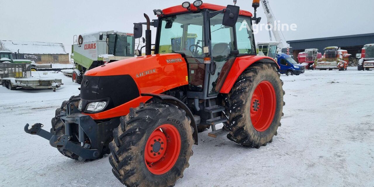 Kubota M130X traktor točkaš