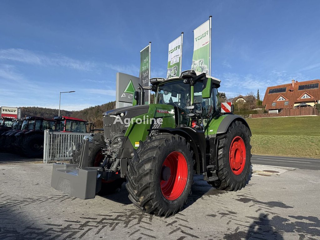 Fendt 832 Profi+ Gen5 traktor točkaš