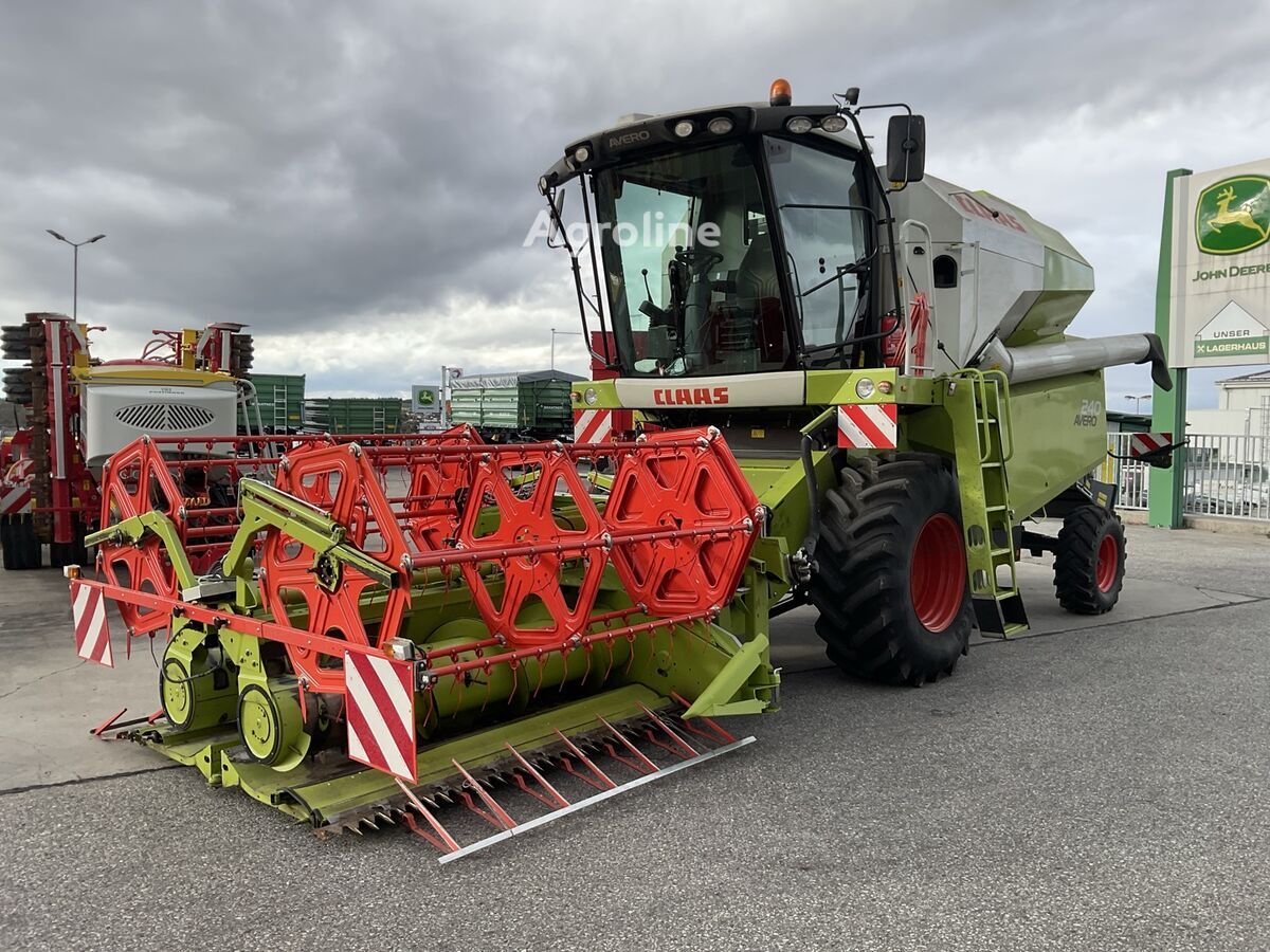 Claas AVERO 240 3/3 kombajn za žito
