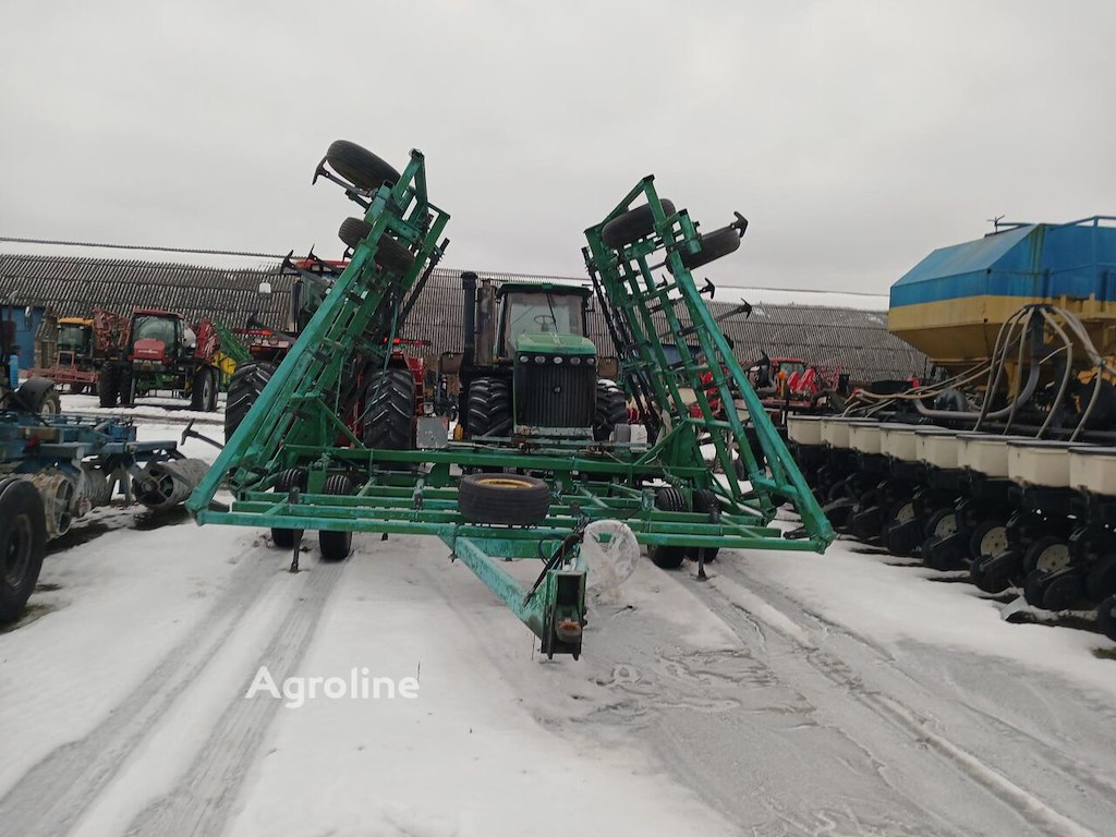 John Deere 960 kultivator