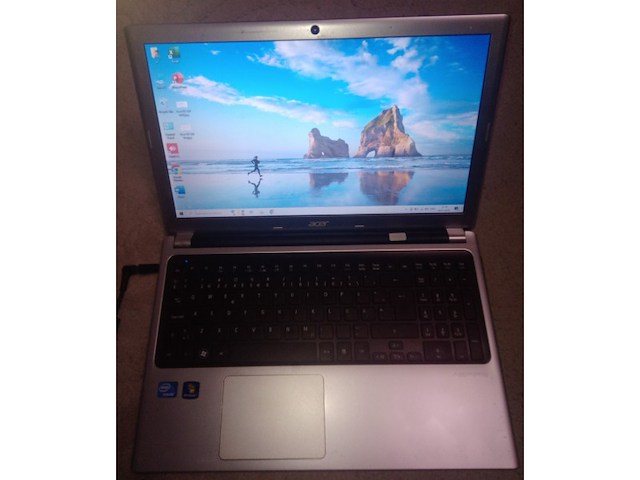 Laptop Acer V5-531/Dual 877/4gb ddr3/ssd