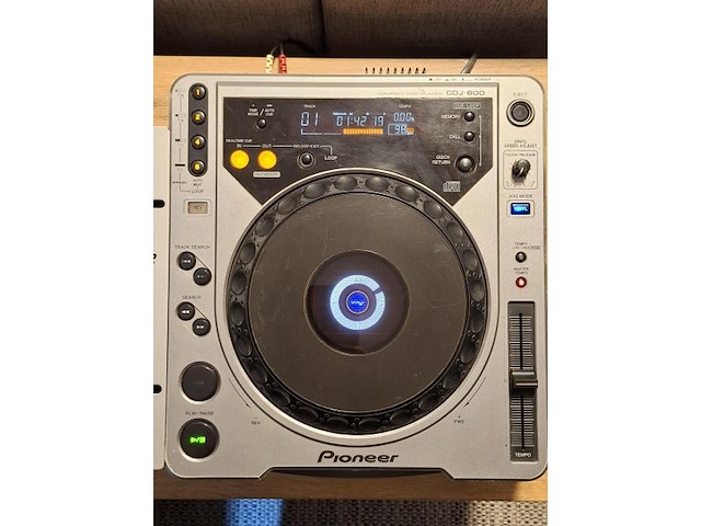 Pioneer CDJ-800