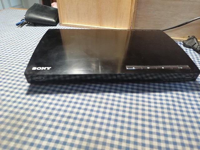 Sony Blue ray BDP S185 nema daljinca