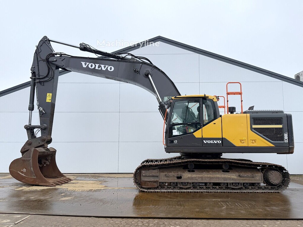 Volvo EC300EL bager guseničar