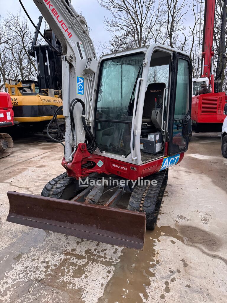Takeuchi TB240 mini bager