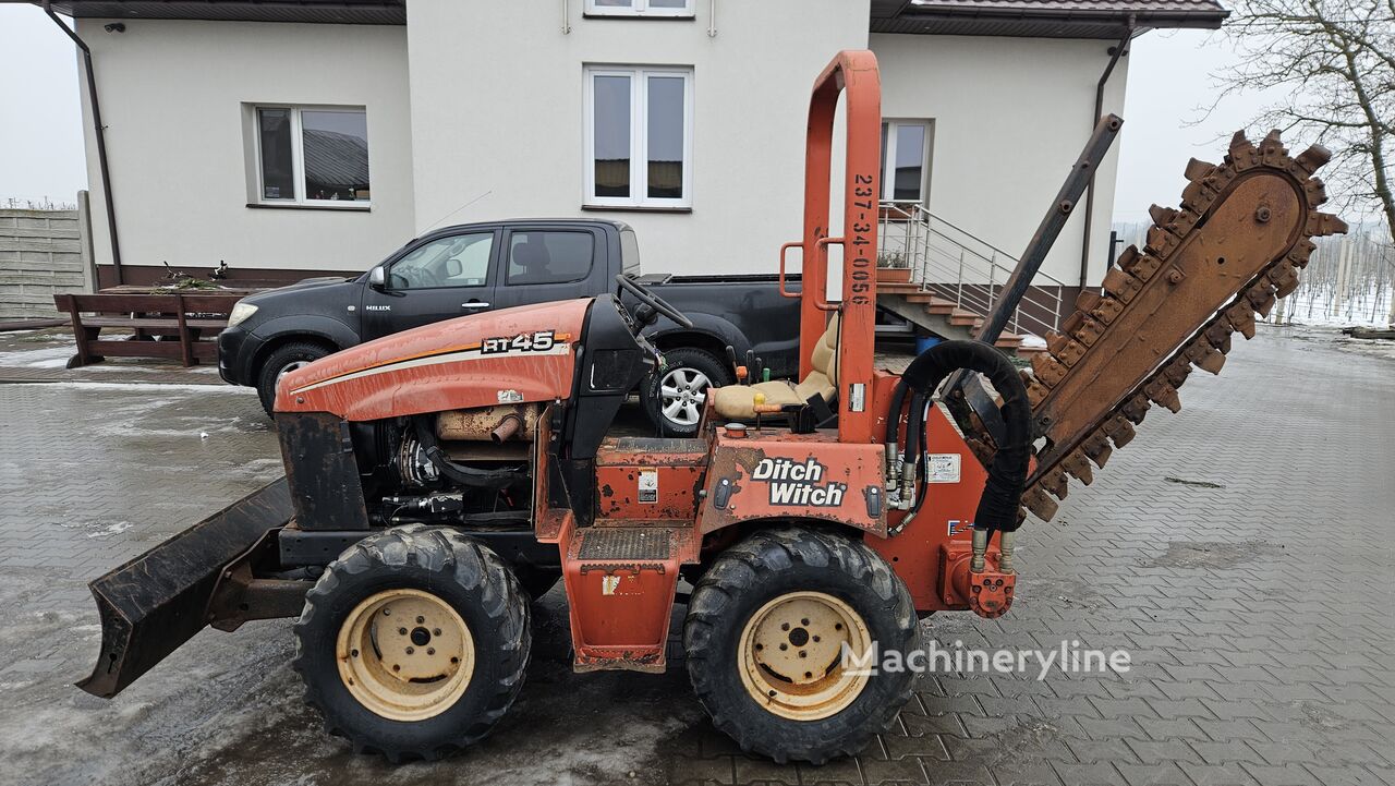 Ditch-Witch RT45 rovokopač