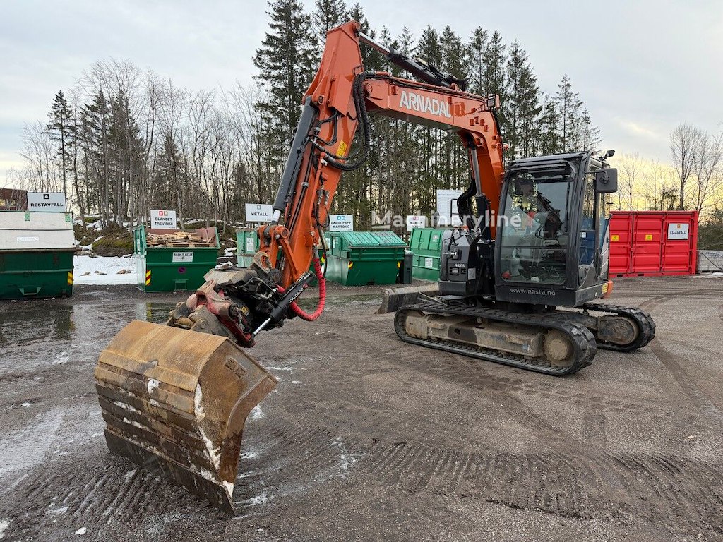 Prodaje se Hitachi 2021 Hitachi X85US-6 Beltegraver - Rototilt R3 - S50 - Smalskuff midi bager na aukciji