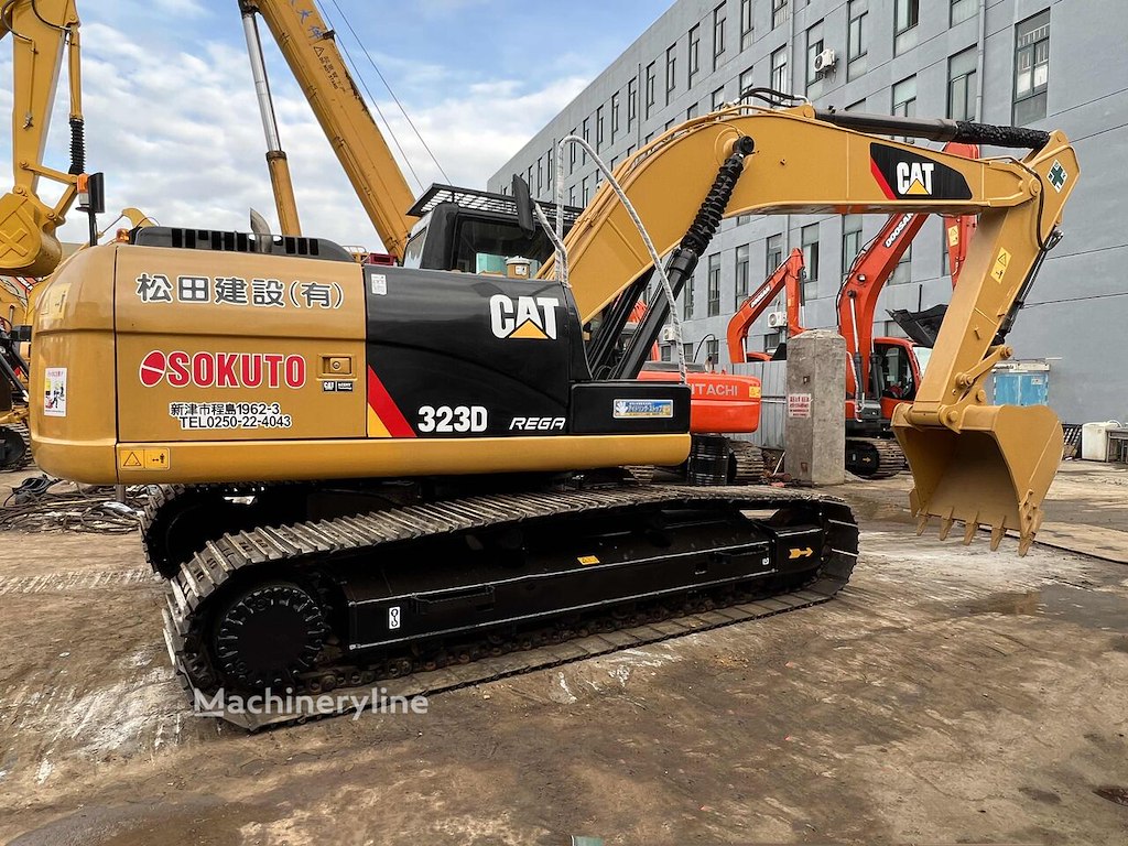 Caterpillar 323D bager guseničar