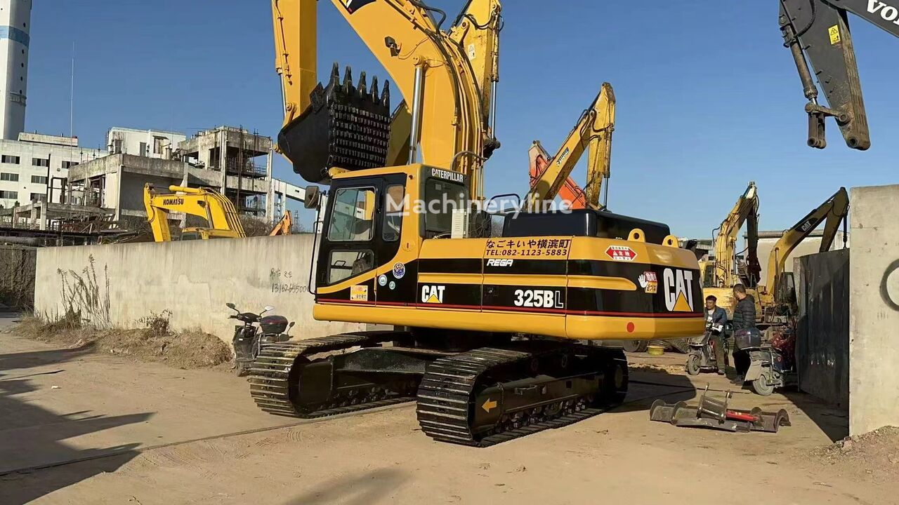 Caterpillar 325BL bager guseničar