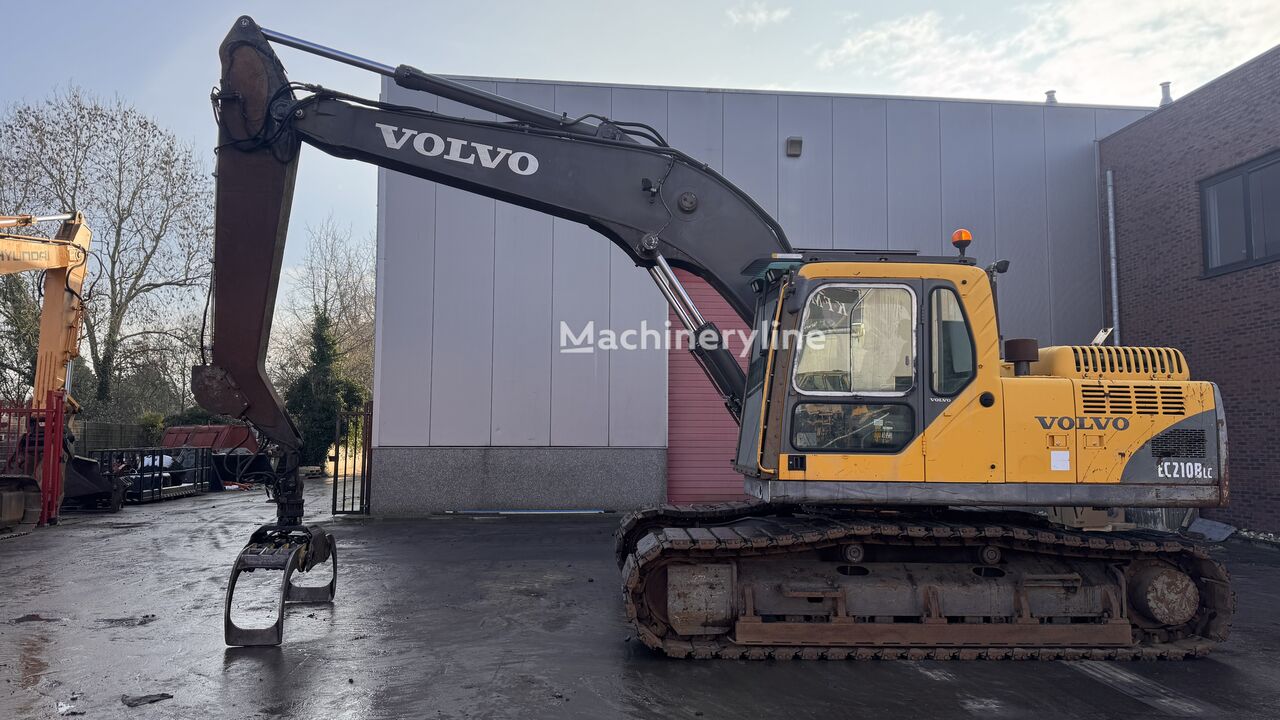 Volvo EC210BL bager guseničar