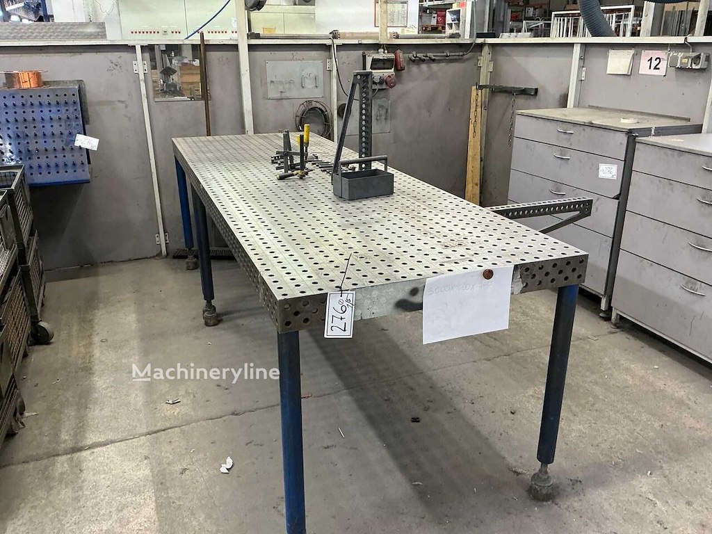 Prodaje se Perforated Welding Table stol za zavarivanje na aukciji