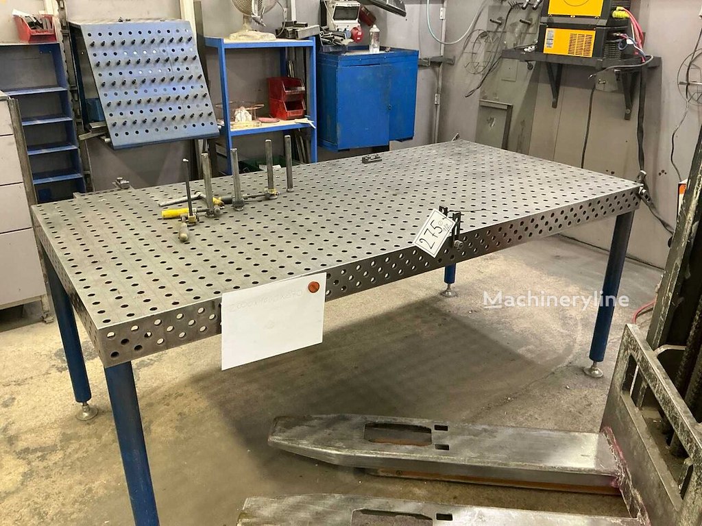 Prodaje se Perforated Welding Table stol za zavarivanje na aukciji