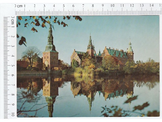 Frederiksborg slot set fra syd, Danska