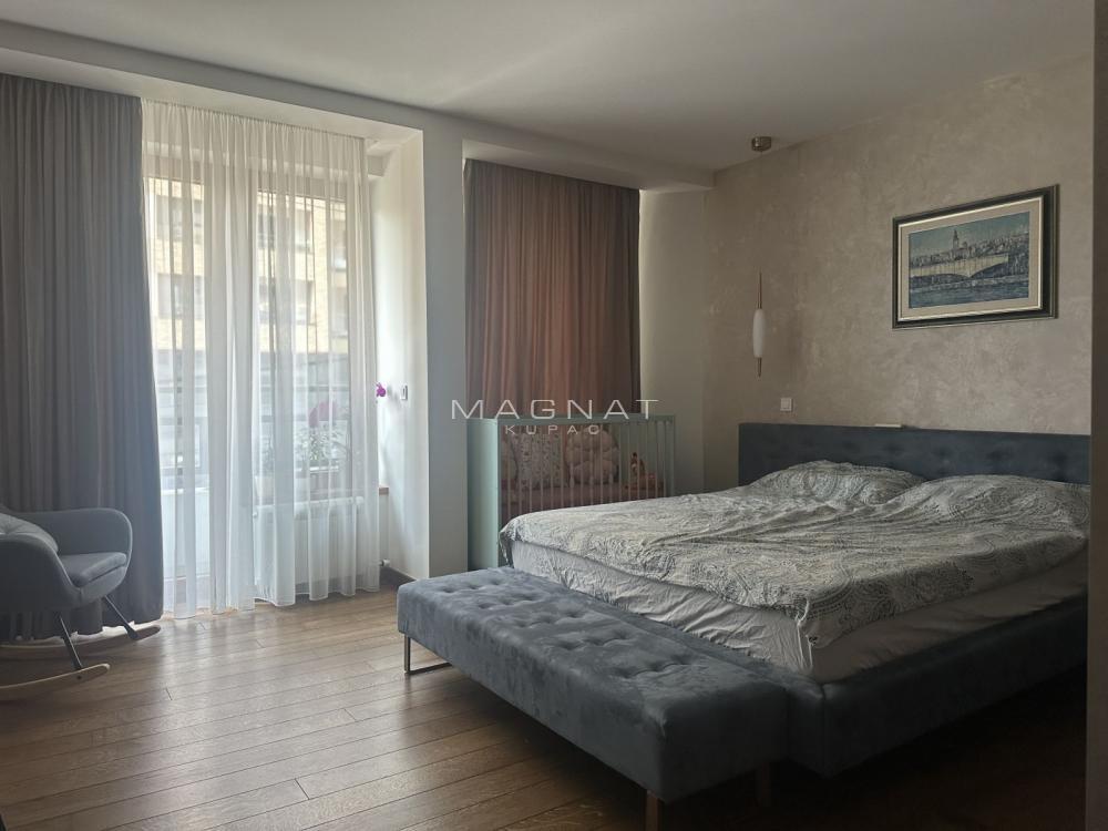 Četvorosoban stan na prodaju, 115m2, 395.000€