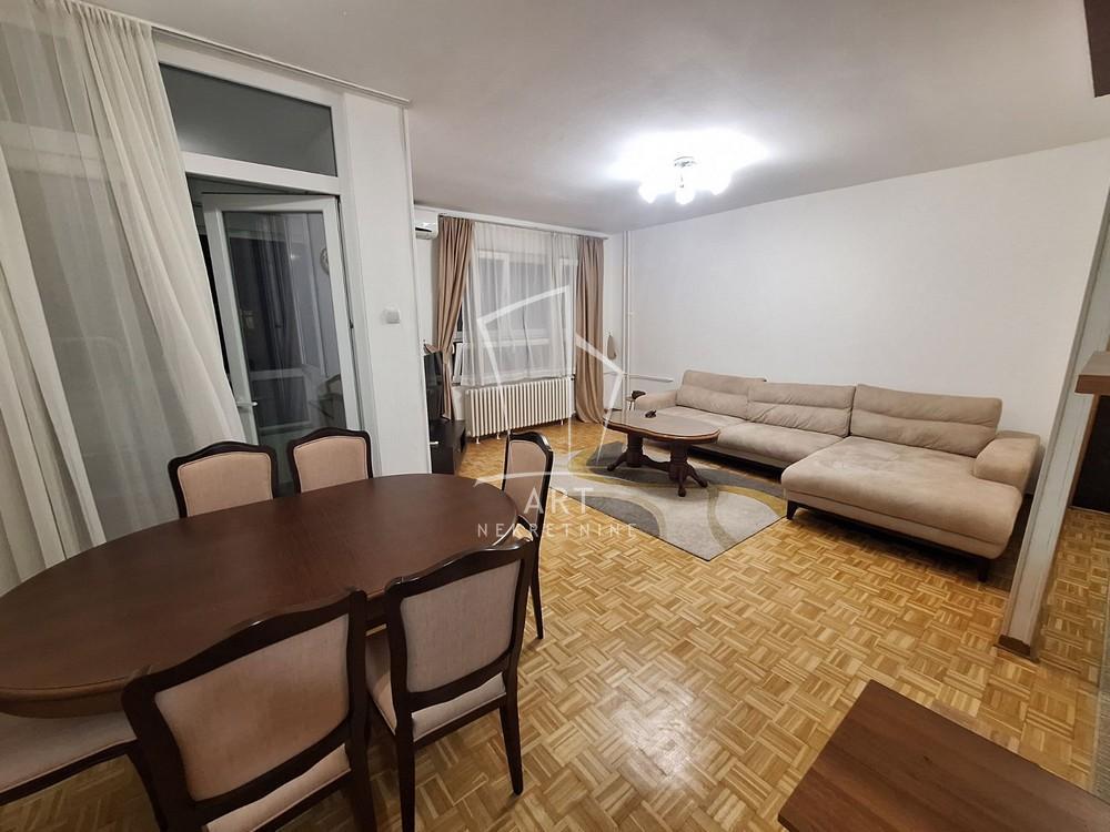 Španskih boraca, Trosoban stan za izdavanje, 71m2, 800€