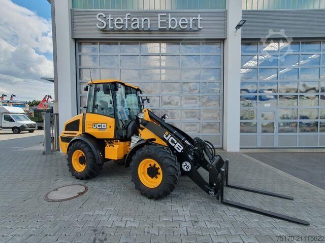 Utovarivač
JCB 409 SV / Neufahrzeug / Gabel