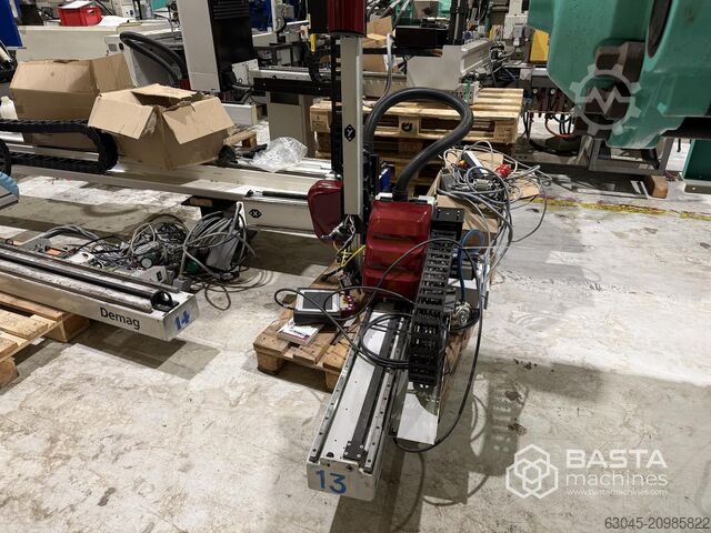Wittmann W818-7357 (2015)
Wittmann W818-7355