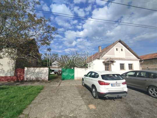 Kuća,Ruma,Ruma,kv: 105.00, € 67000
