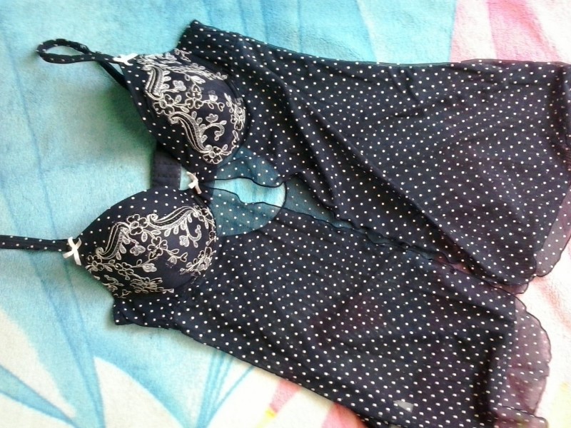 C&A neglize 75B