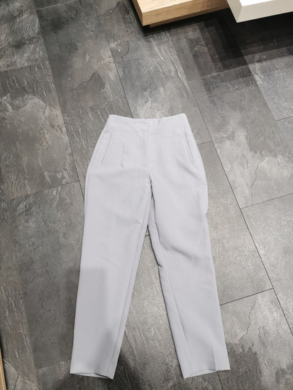 Zara pantalone