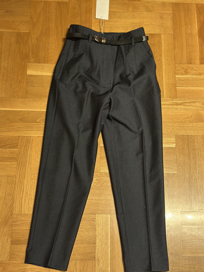 Zara pantalone S nove