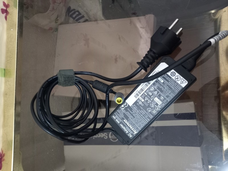 92P1103 - 90W 20V 4.5A AC Adapter za Thinkpad Lenovo