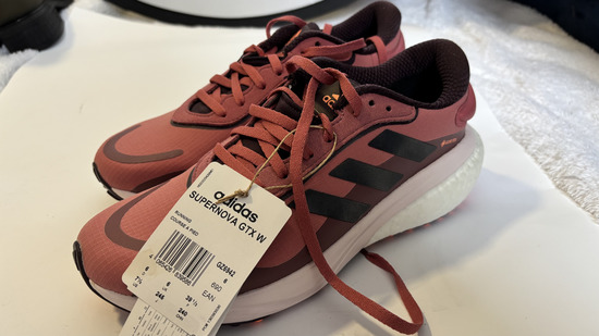 Ženske patike Adidas Supernova GTX